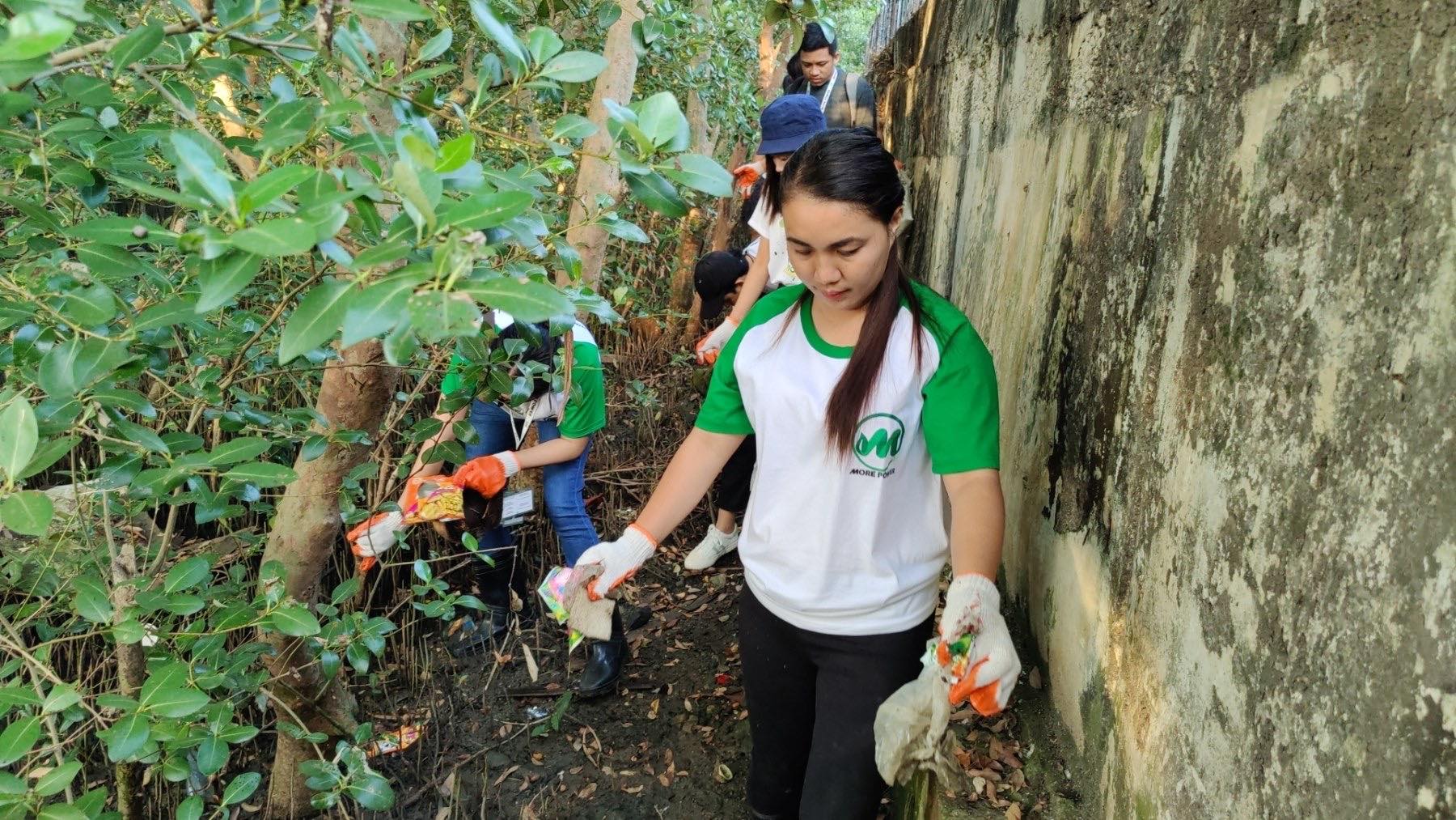 MORE Power joins Earth Day coastal cleanup, mangrove planting in Iloilo ...