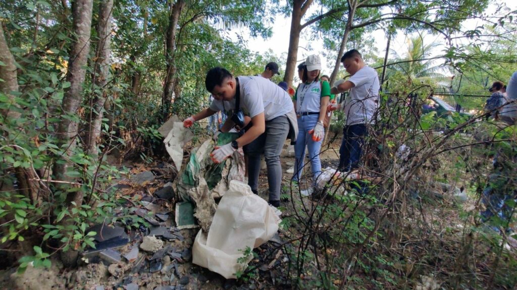 MORE Power joins Earth Day coastal cleanup, mangrove planting in Iloilo ...
